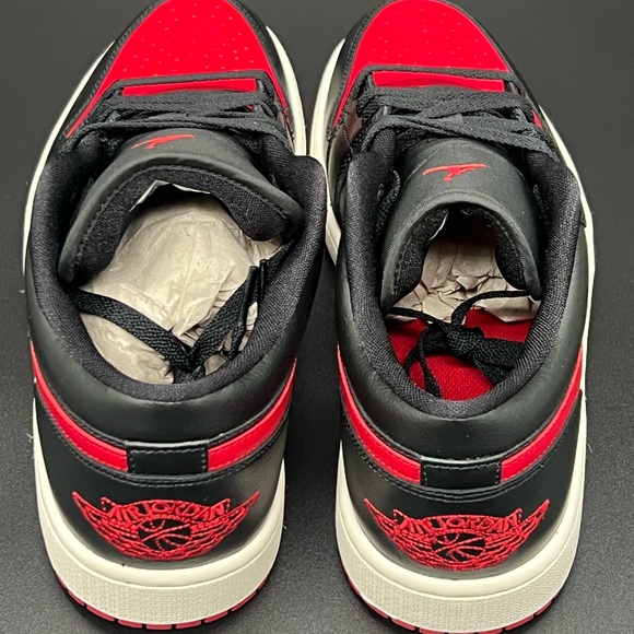 Jordan | Shoes | Jordan Low Bred Sail | Poshmark